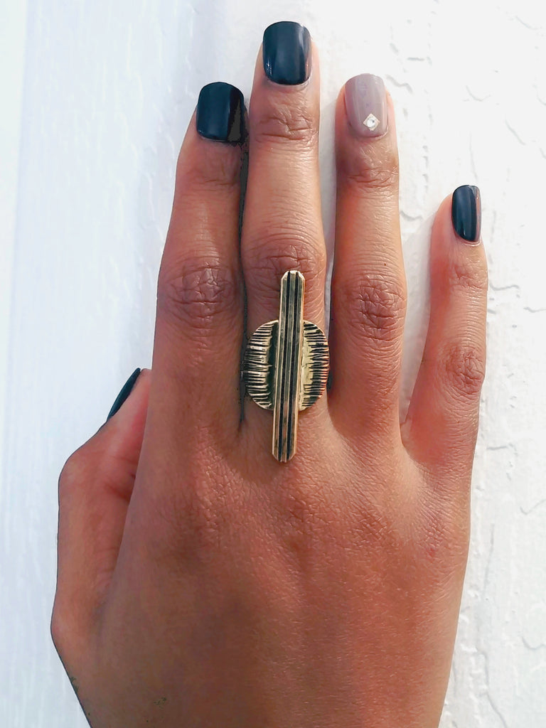 Confidence Ring – Chroma Rocks